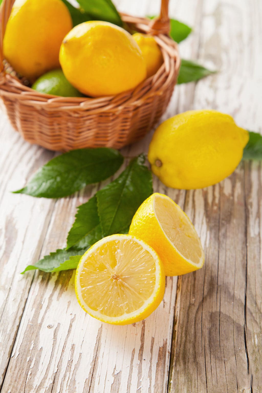 The Amazing Benefits of Lemons - Healthier Steps