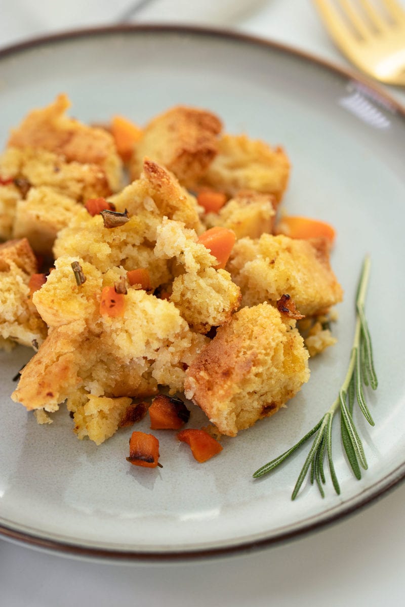 Vegan Cornbread Stuffing Recipe - Healthier Steps